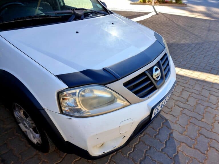 Nissan NP200 Bonnet Guard - Bromvoël Outdoor Accessories